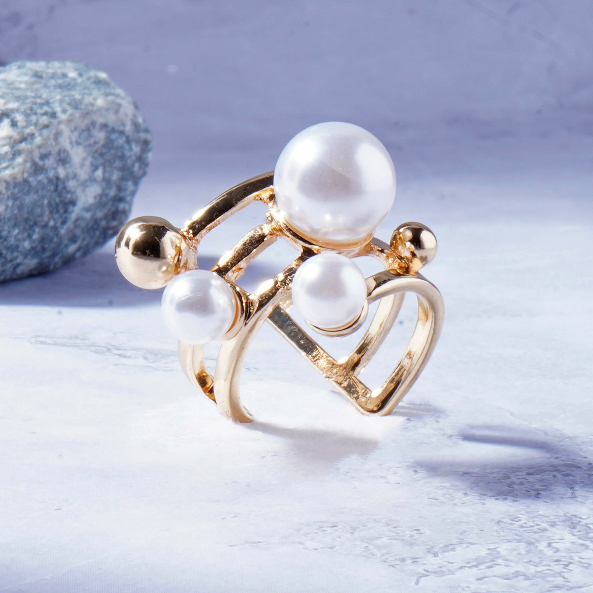 Ivory Moon Ring – Essentialtrunk